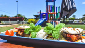 Dining | Krackers Bar & Grill